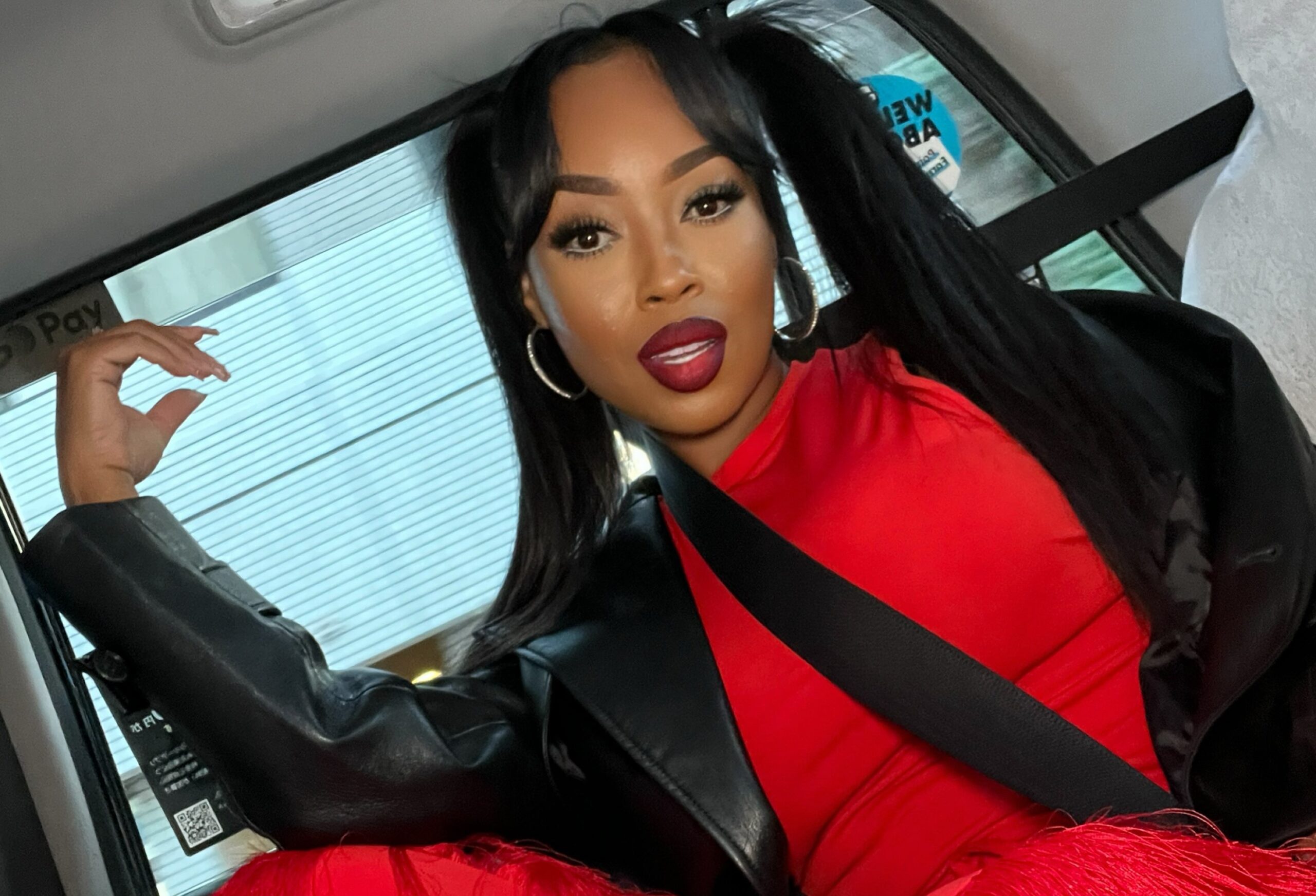 Unfiltered Wisdom: Nina Galy's Makeup-Off Manifesto for Success"